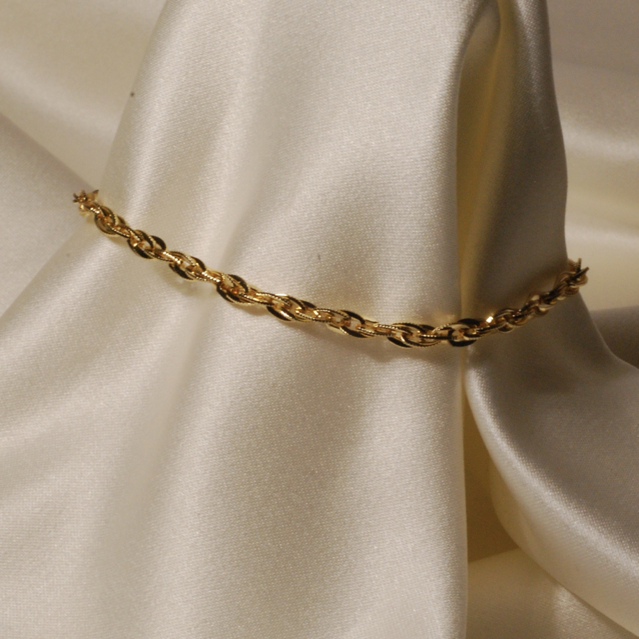 Gold İnce Örme Bileklik | CharmCraft