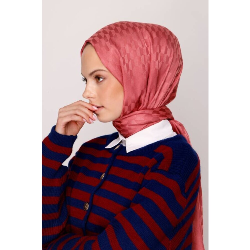 Şeker Pembe - Qoza Desen İpeksi Jakar Şal | Bus Scarf