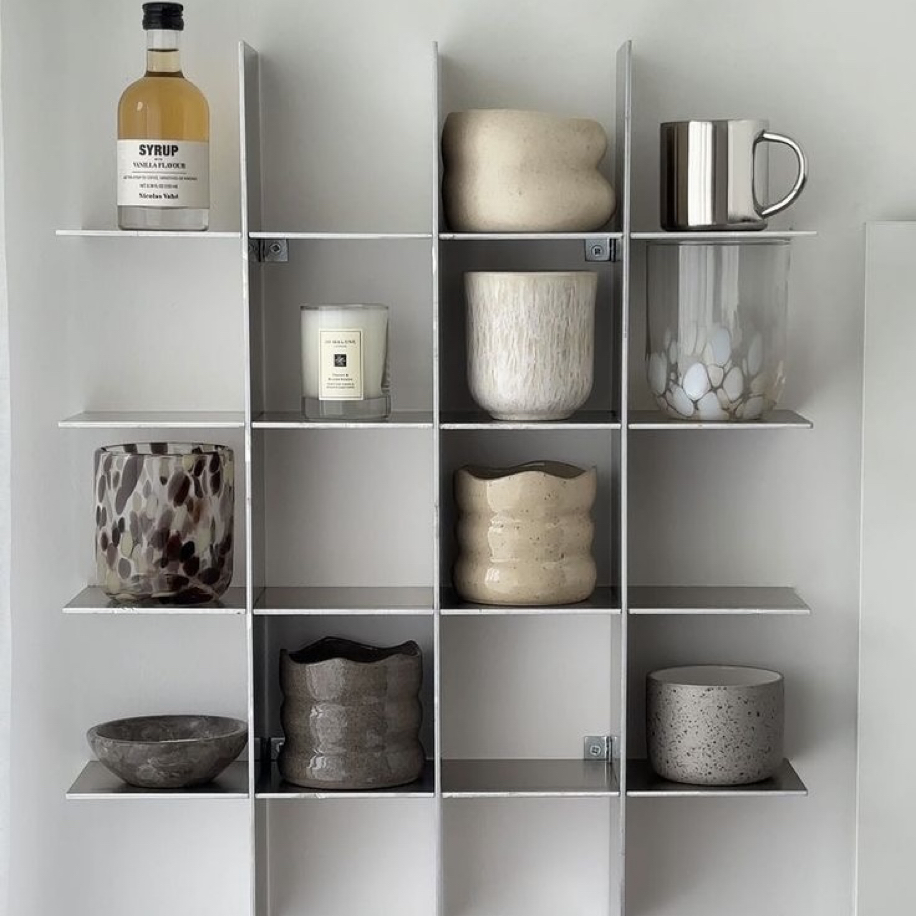Waffle Shelf | .CROM Studio