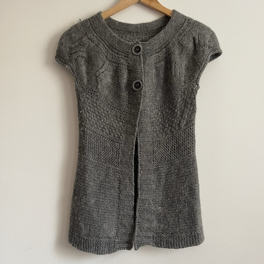 grey cardigan | Bigudi Vintage