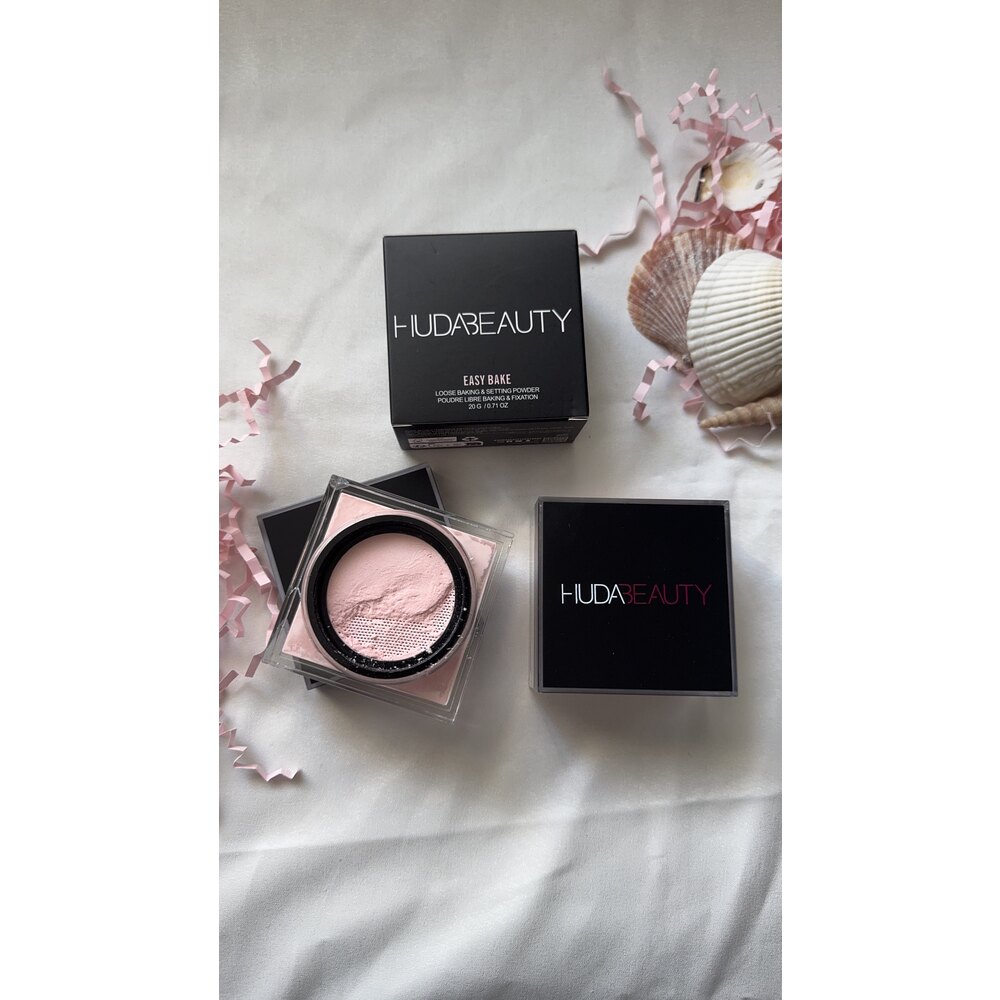 Huda Beauty Easy Bake Pudra | Ferastore