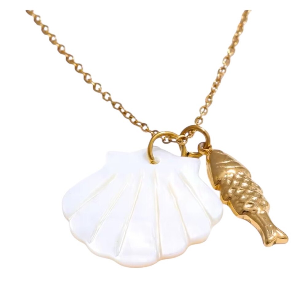 PEARLSHELL CHARM FISH | heliophilia88