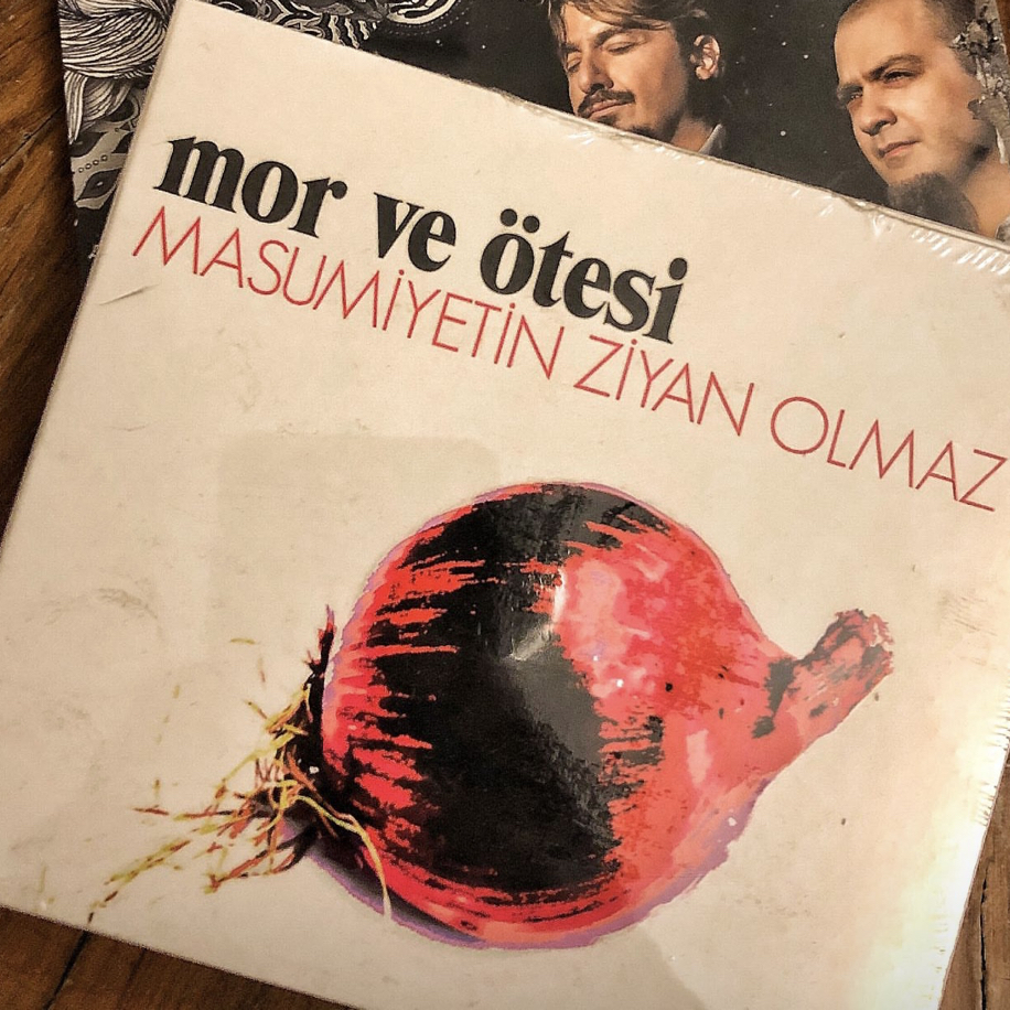 Mor ve Ötesi Masumiyetin Ziyan Olmaz CD | İstasyon Collection
