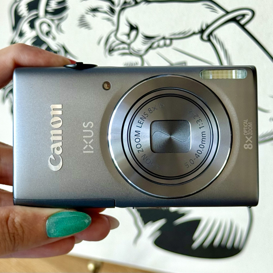 Canon IXUS 140 | Soho camera