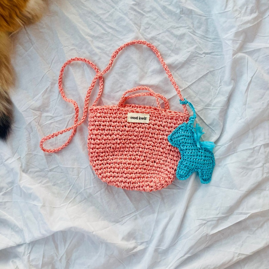 pink Pony | Venus Knots