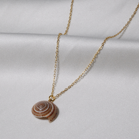 Gold Deniz Kabuğu Kolye | CharmCraft