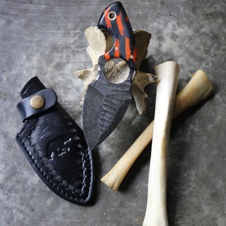 BEAR DAGGER 1 | STUDIO BEAR BROTHERS