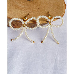 İnci Fiyonk Küpe | Bade Designs Handmade and unique designs