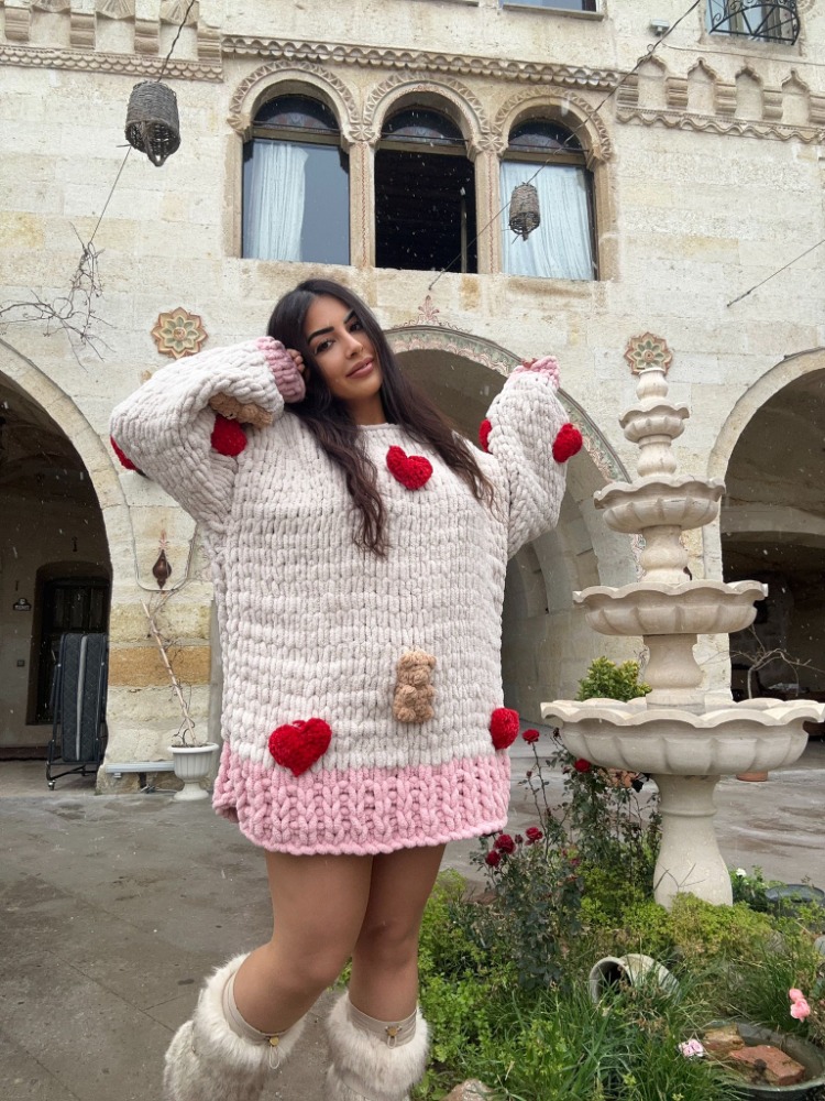 Sweet Bear Oversize Kazak | Venus Knots